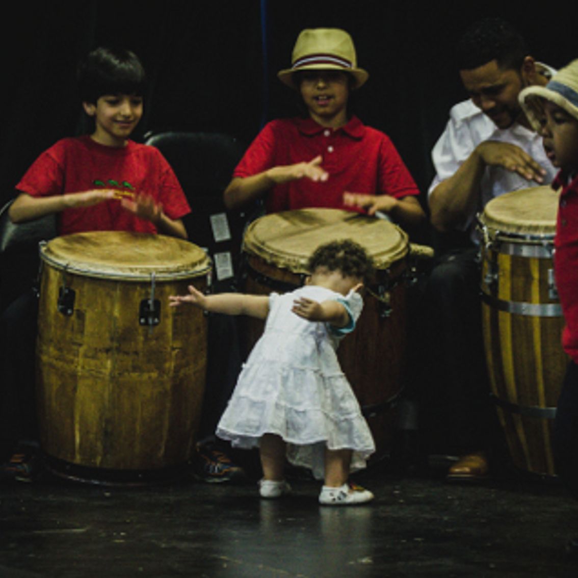 Dancing To The Drum by Sabor Latino Channel | Mixcloud