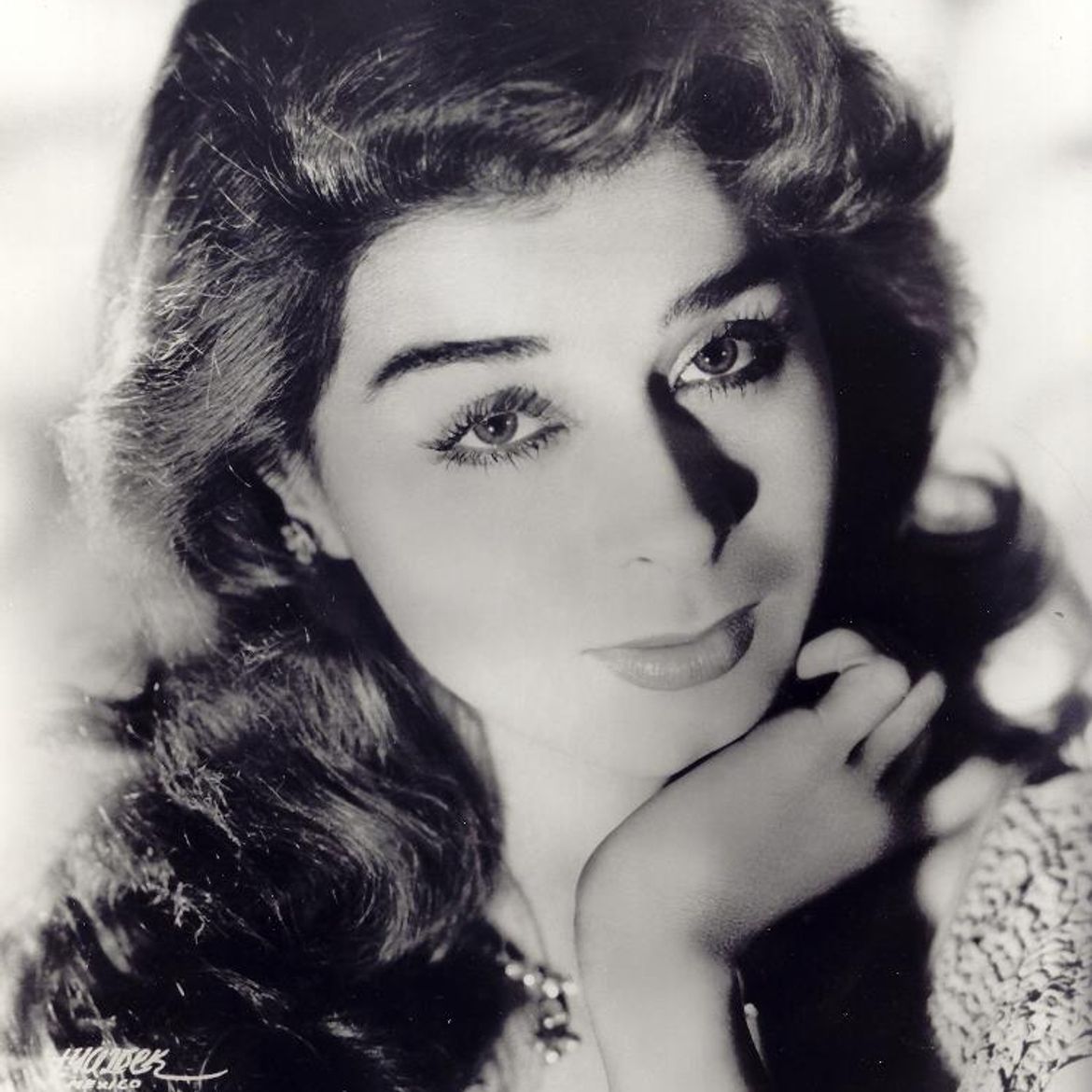 ACTRIZ LETICIA PALMA HOMENAJE POR MARTIN CABALLERO DIVINA RADIO LA VOZ ...