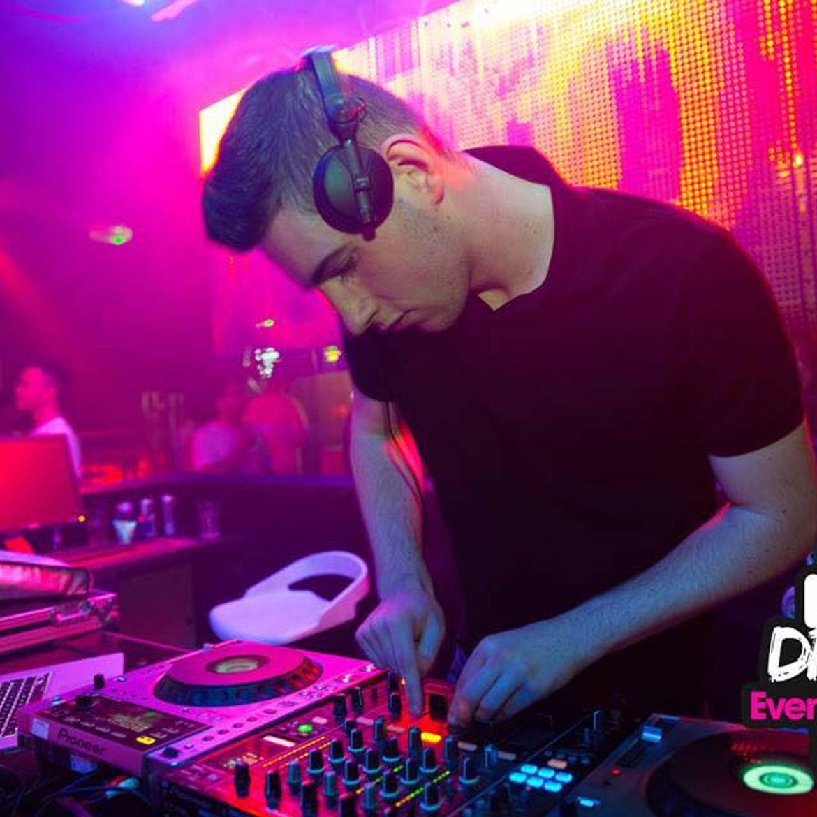 DJ Ryan Burrows - Commercial Mix by Ryan Burrows | Mixcloud