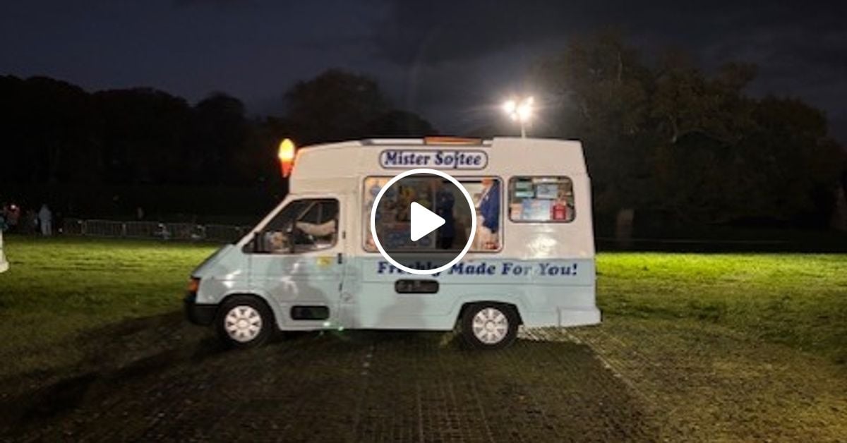 House Ballroom 1 (sound!) by Paul Collins | Mixcloud