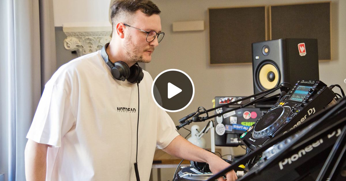 Rave Traxx w/ H33T & JTP - 5th December 2024 by Black Rhino Radio ...