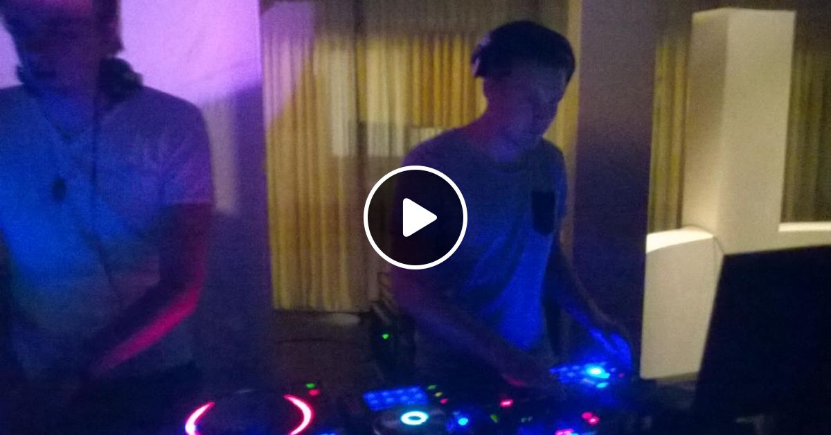 Reposters of Dj Louw - Yearmix 2014 by Dj Louw | Mixcloud