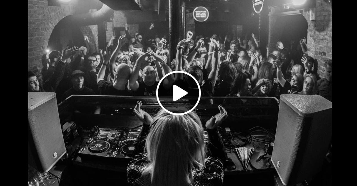 Live at Housemasters - Joshua Brooks, Manchester 17.12.22 by Jon ...