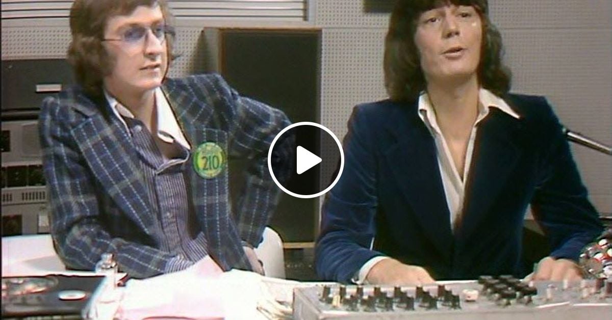 Radio 210 Thames Valley Read and Wright Show 7th May 1977 by ...