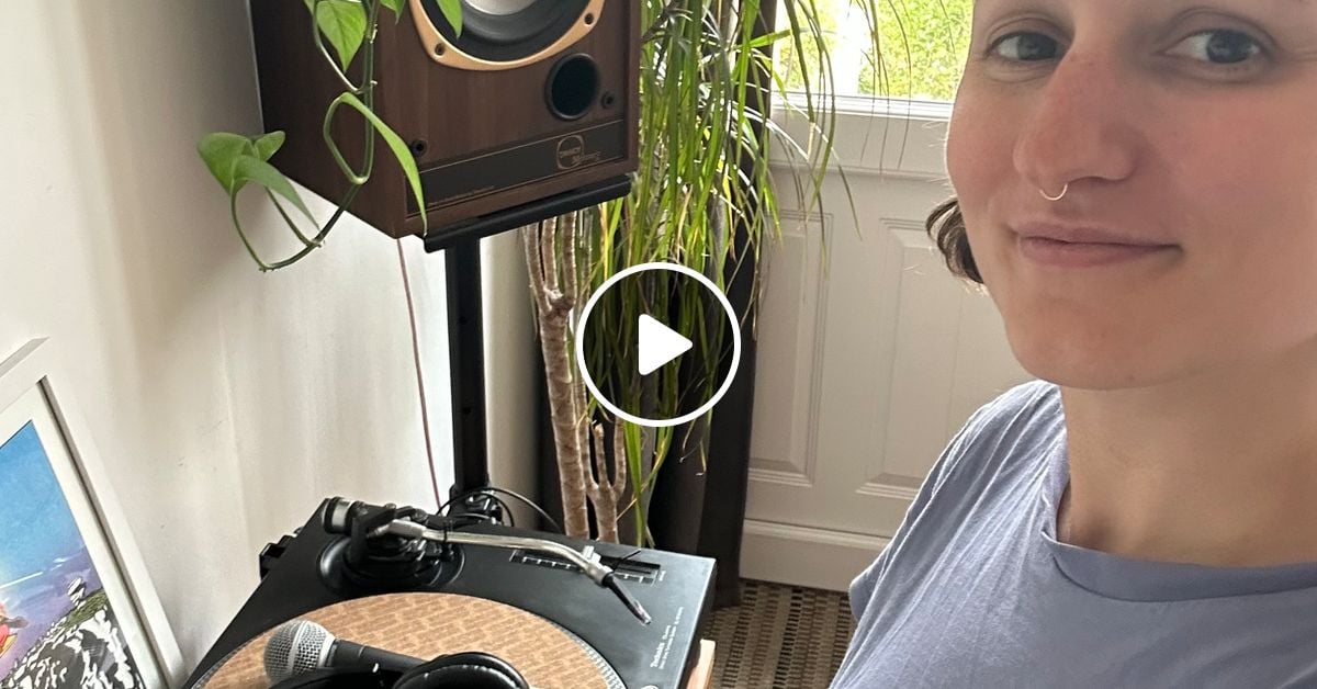 Worldwide Breakfast: Valentine Comar // 10-06-26 by Worldwide FM | Mixcloud