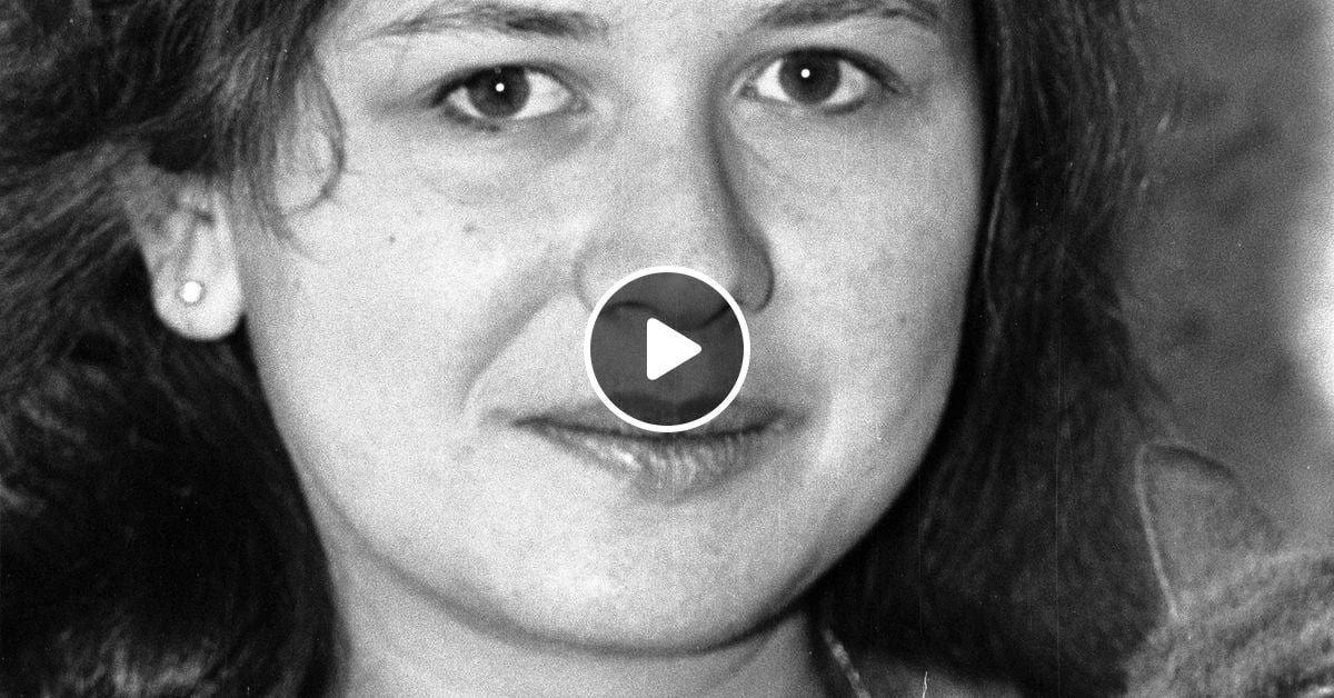 The much missed Samantha Dubois -Radio Caroline-29-09-1978. Studio ...