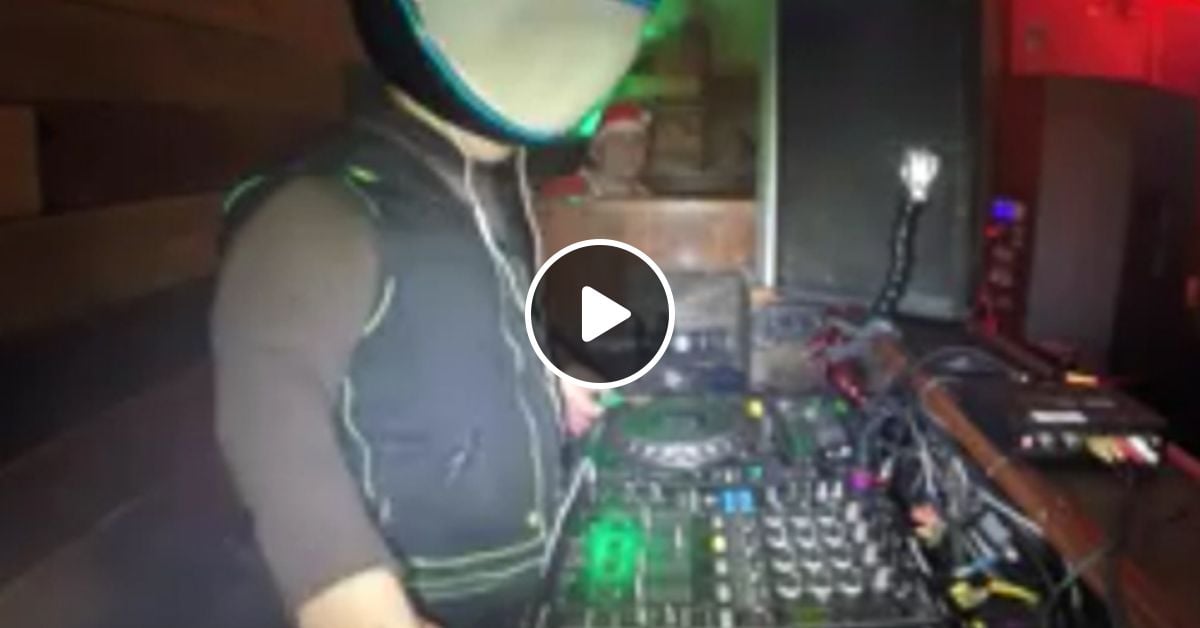 MINI DEADMAU5 - 2015 MIX - DJ MIGHTY MIKE MIDGET by Mike Murga | Mixcloud