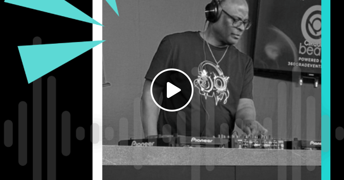 Essential Moments by Robert Anthony Green 12 12 2025 by Electronica Vibes | Mixcloud