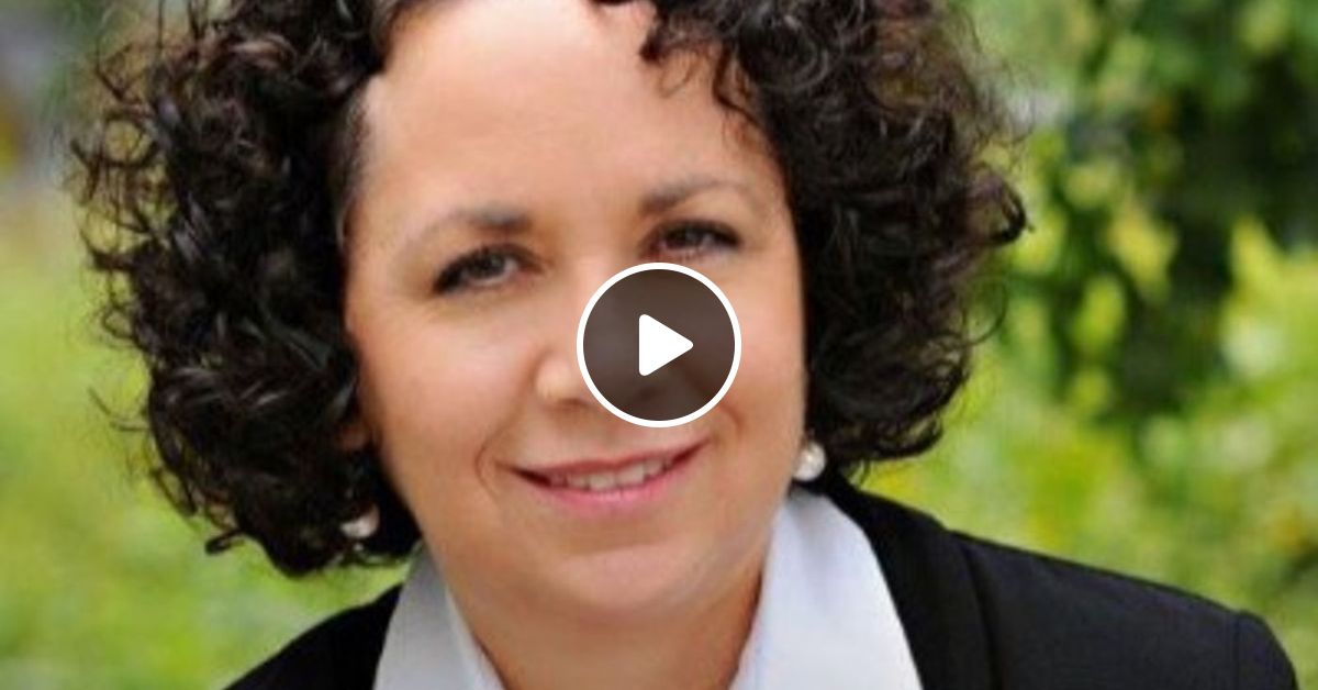 Ep. #22 – Lisa Decker – Define Your Path with Dr. Virginia LeBlanc ...