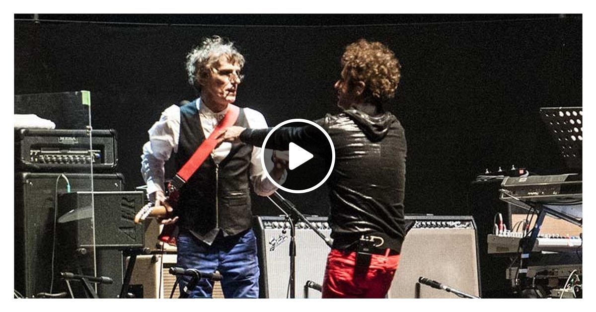 Luis Alberto Spinetta y Gustavo Cerati, separados y juntos. by ...