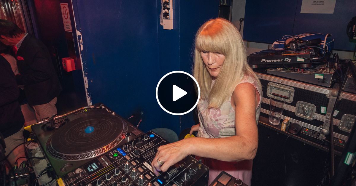Chez 66 29th Oct 2022 PART ONE by Chez Sixty-Six | Mixcloud