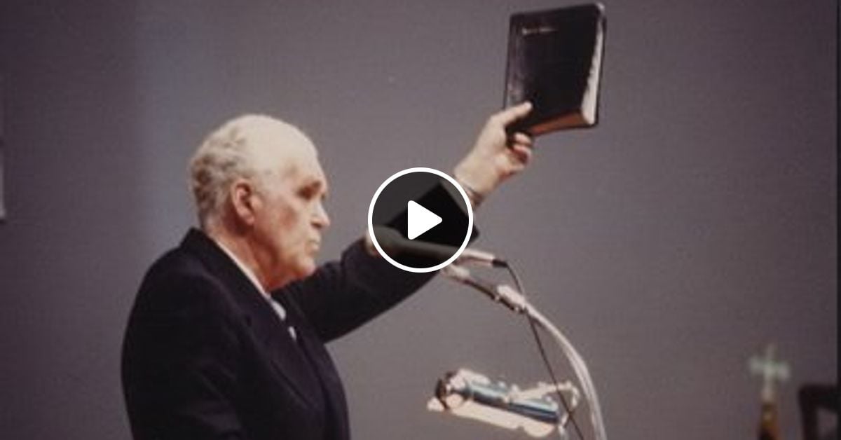 Dr. Lee Roberson ~ The Night Before The Cross by DocSmitty | Mixcloud