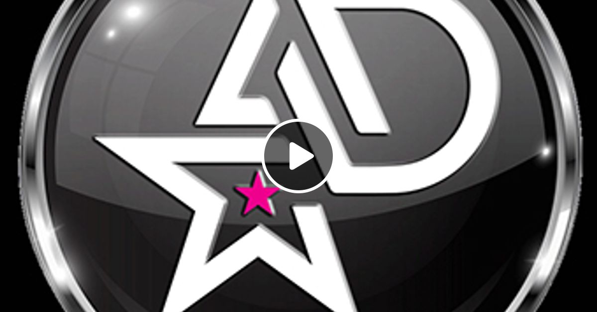 The Analogue Demon VS Machine Gun Kelly Bassline LIVE Audio Damage ...