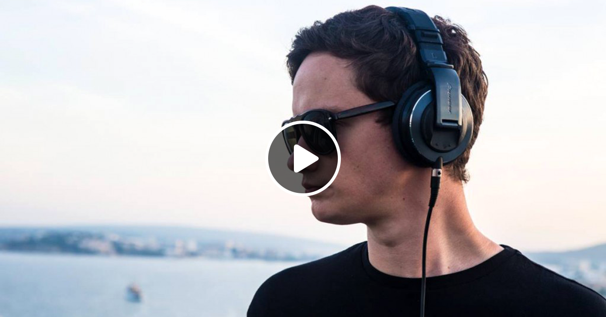 Tom Higham LIVE at Azure Beach - January 2018 by DJTomHigham | Mixcloud