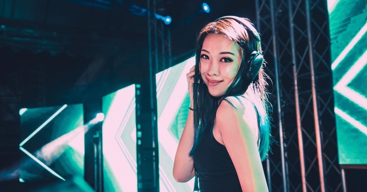 Dj Valentina's Favorites | Mixcloud