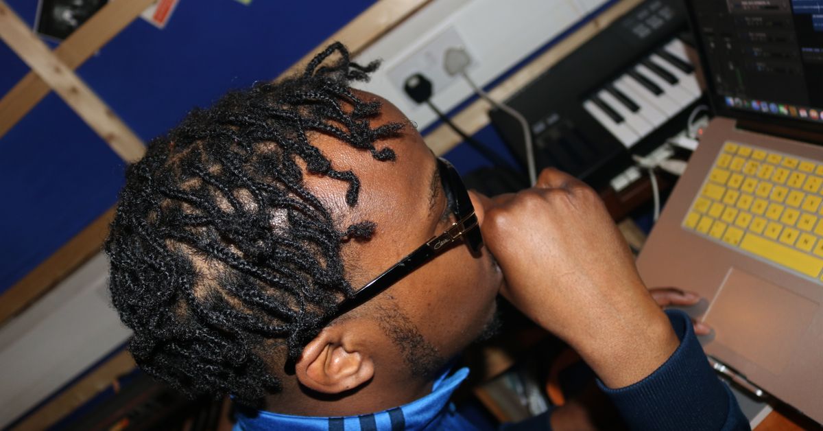 Buzzin Producer's Stream | Mixcloud