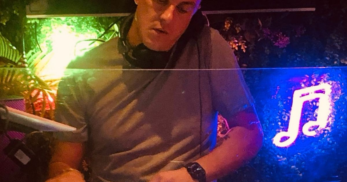 DJ Gav lee's Shows | Mixcloud