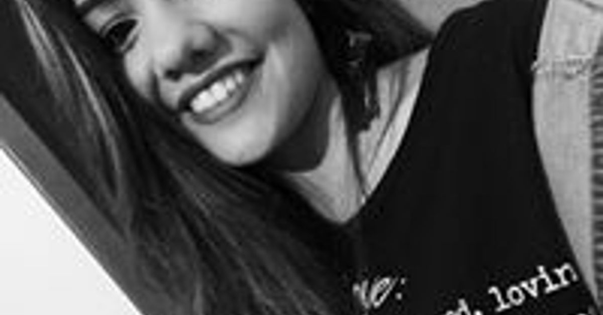 Isabela Canal's Reposts | Mixcloud