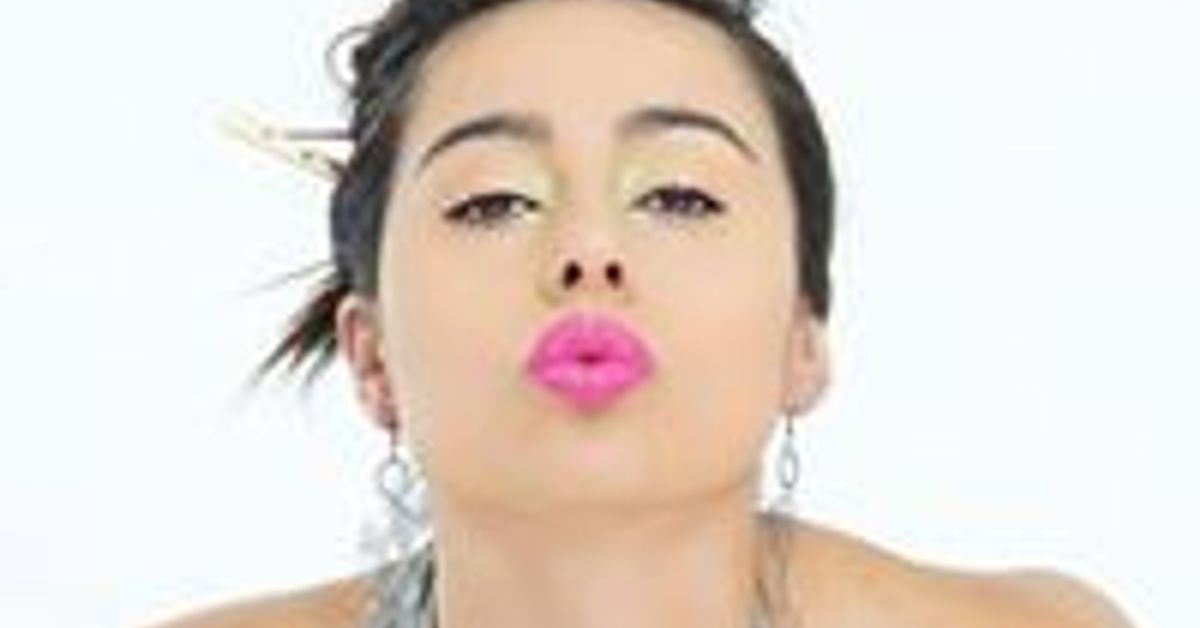 Karol Saavedra Arias's Stream | Mixcloud