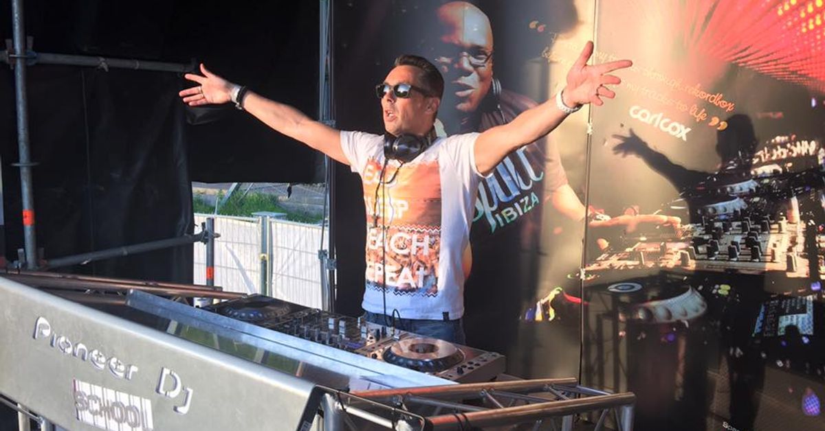 DJ Ronny V.'s Stream | Mixcloud