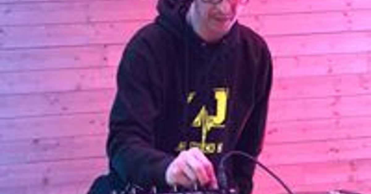 Nick J Howlett's Stream | Mixcloud