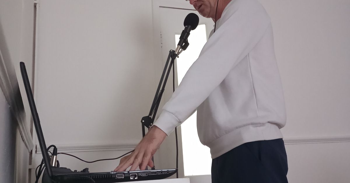 Radio Neil | Mixcloud