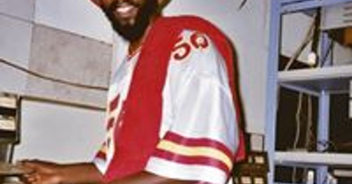 Errol Black Steel Nicholson's Favorites | Mixcloud