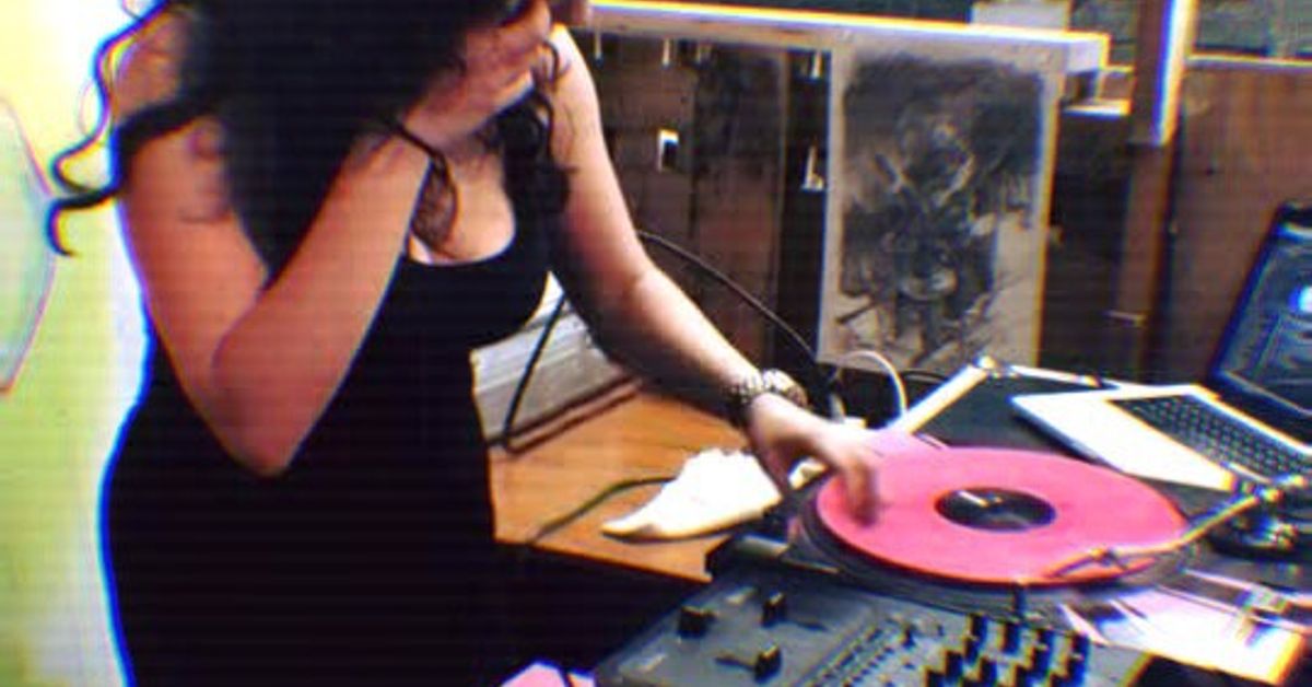 DJ Miss Deezy | Mixcloud