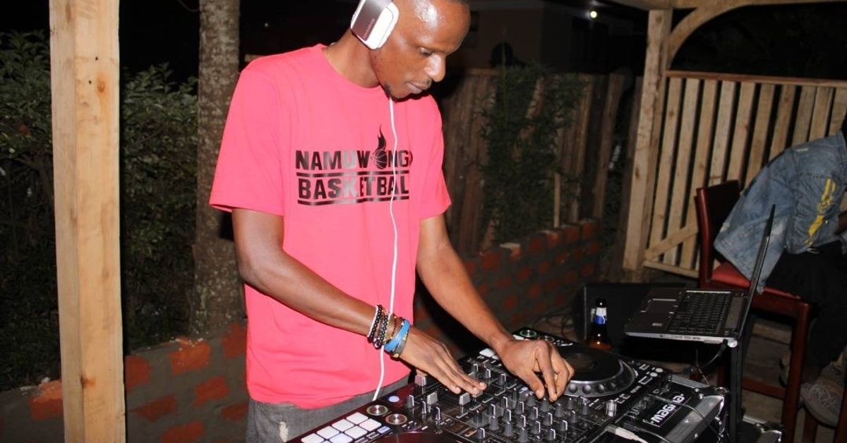 DeeJay Cloz | Mixcloud