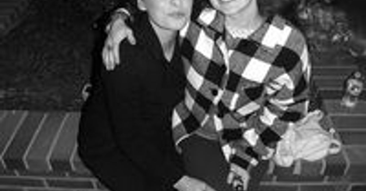 Lindsay Frederiksen's Favorites | Mixcloud