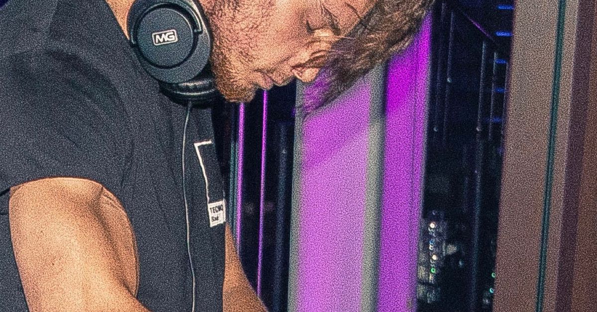 Cameron Wade | Mixcloud