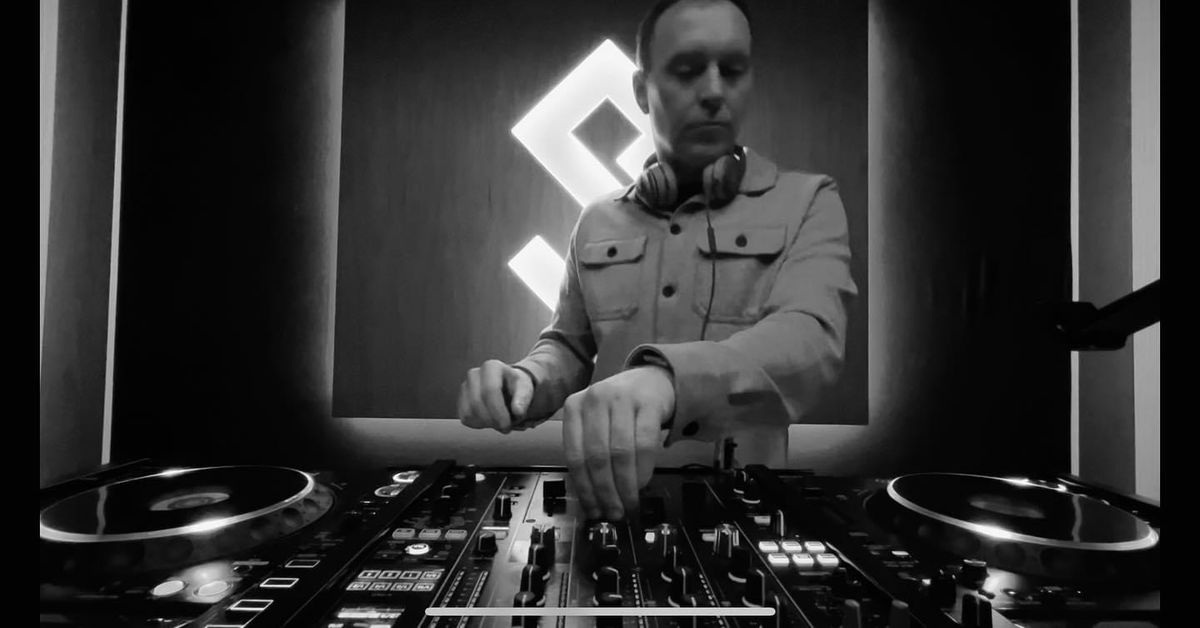 Jonny Dobson | Mixcloud