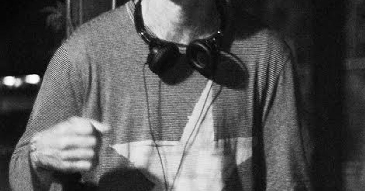 Robert Ronai - NaiRobi's Shows | Mixcloud