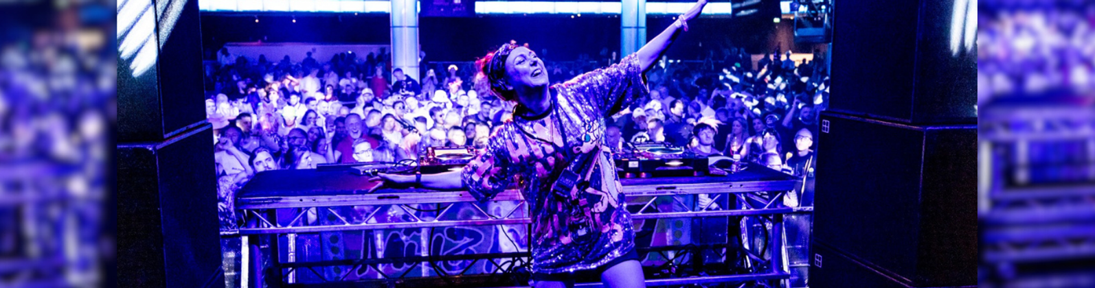 Lizzie Curious | Mixcloud