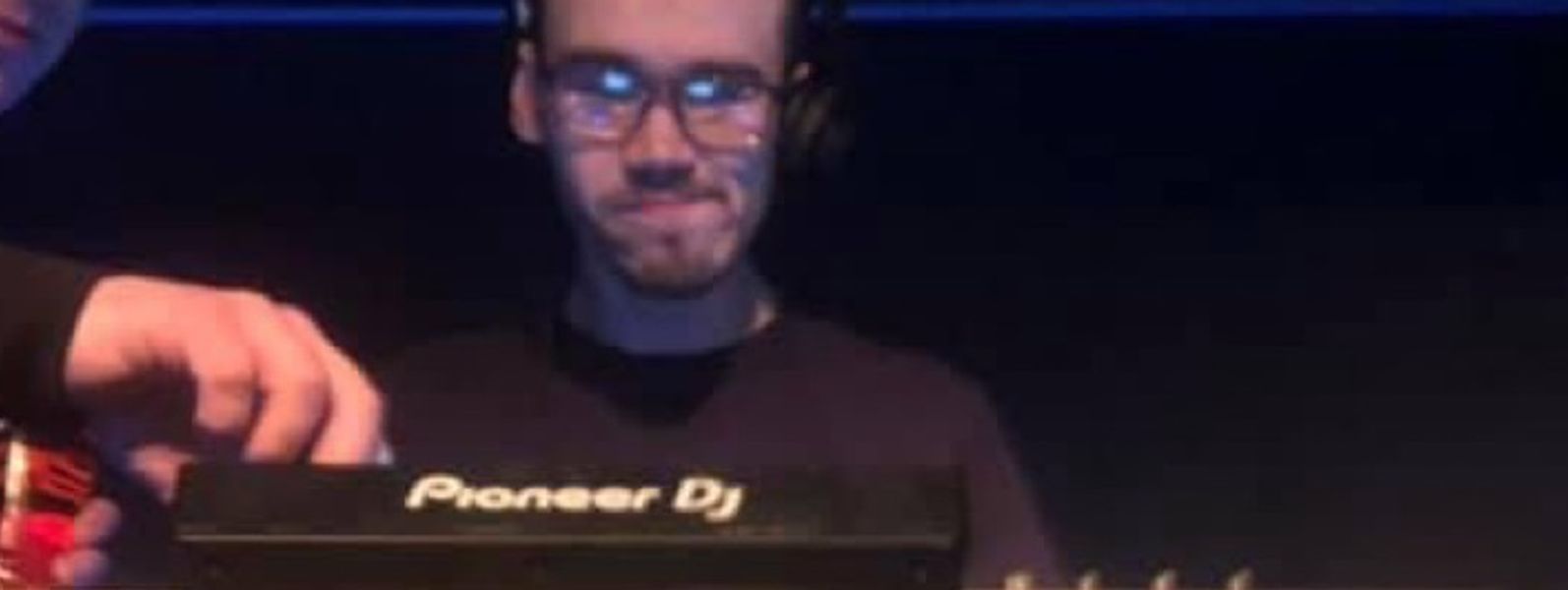 Bradley Jones (DJ jonesy)'s Shows | Mixcloud