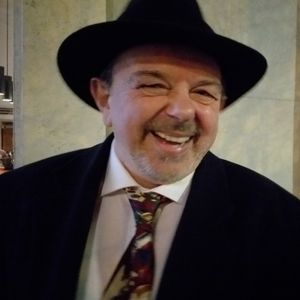 Carrie Frais talks to Barcelona-based actor Hunter Tremayne on this ...