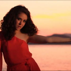Interview (in dutch) with Ana Criado about her life,music and more and ...