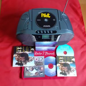 Pilot, part 4. David Paton, Bill Lyall, Stuart Tosh, Ian Bairnson. by ...