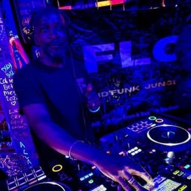 Spikey Tee LIVE at FLOW DNB Bank Holiday Special 25 AUG 2024 by NEVILLE ...