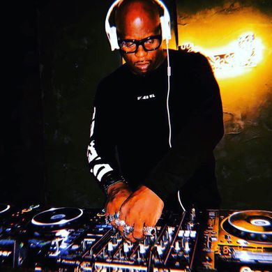 Dj Silverfox (Housebeats Pt 1 love for love) by Dj Silverfox | Mixcloud