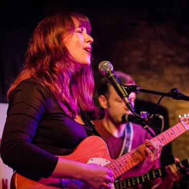 Laura Groves (Live From The Brass & Crimson, Edinburgh) - 21st July ...
