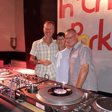 "Rare, And Well Done, Steve Plumb selects" 23.5.2021 by Richard Searling spurs1961 | Mixcloud