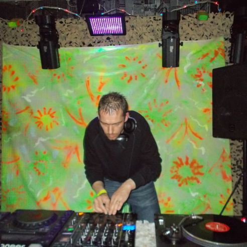 REEVO_DJ's Shows | Mixcloud