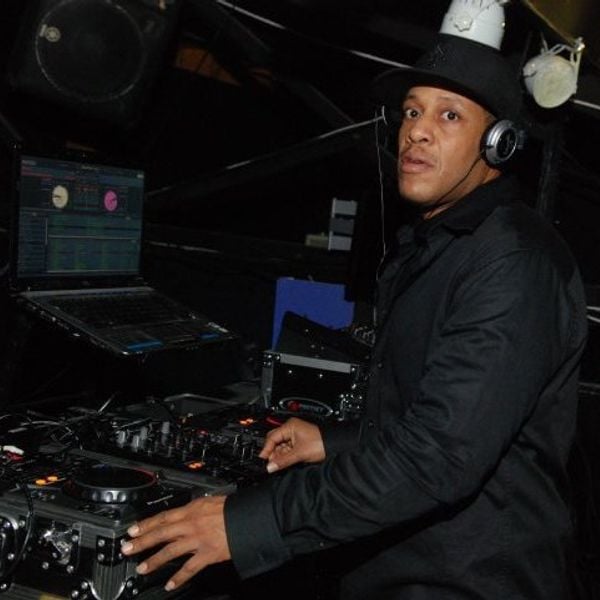 Cyberjamz Radio Live featuring DJ Chill X House Music Mix by DJ Chill X ...