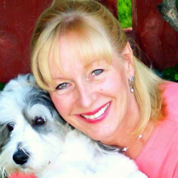 Betsy Lewis-Psychic-Medium-Host of Rainbow Visions Radio Show-Sun Apr ...