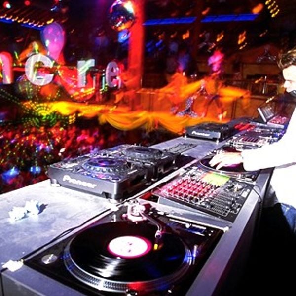 Paul Oakenfold - [Essential Mix ] Home @ Space, Ibiza (07-25-1999) by ...