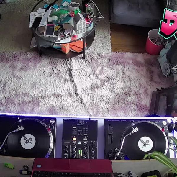 Essential Clubbers Channel 1 on Mixcloud Live | Mixcloud