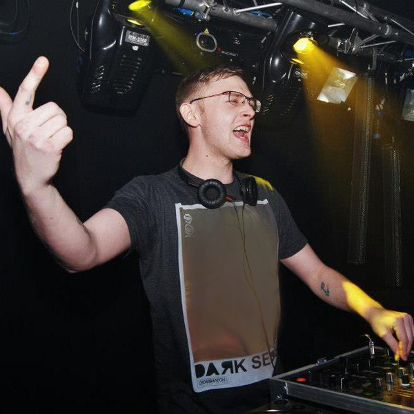 DJ SHUX & MC ENERGIZED - BATS, BARZ & DOUBLE D BRA'S - BIG TITTIE ...