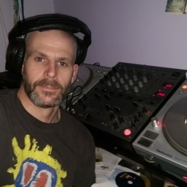 Simon Starkey on Mixcloud Live | Mixcloud