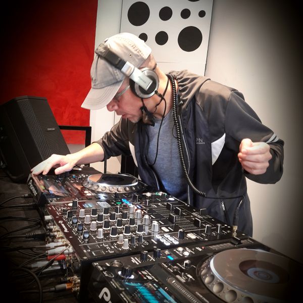 PETEDJ on Mixcloud Live | Mixcloud